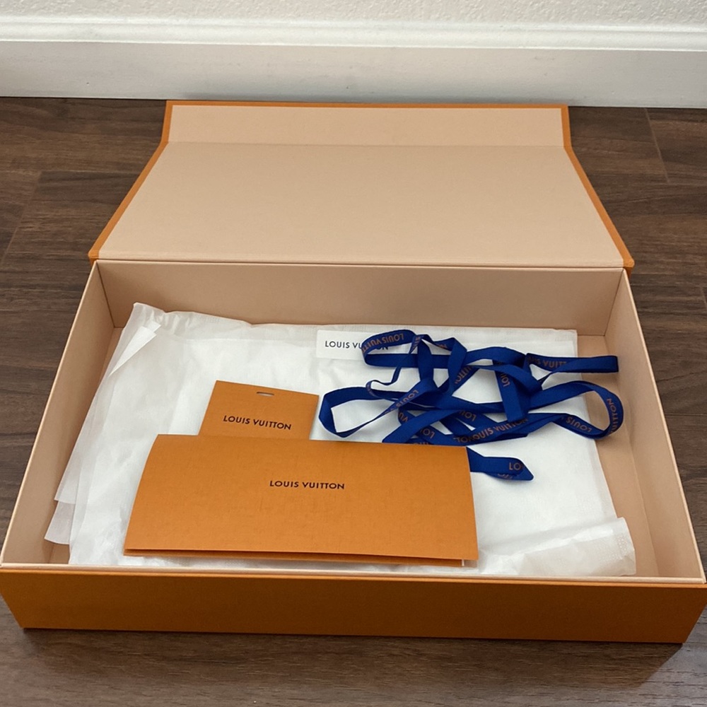 Louis Vuitton Gift Box - Gem